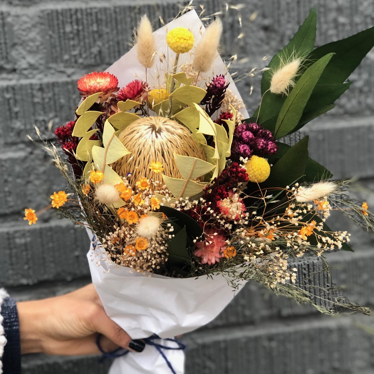 Trendy flowers in a box in Los Angeles in 2021 | Floral N5